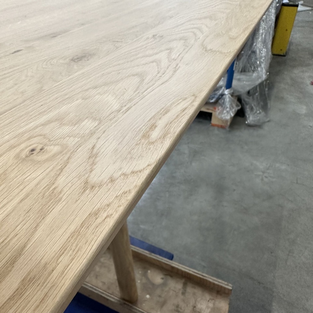 Profile dining table - 220cm | Re-loved